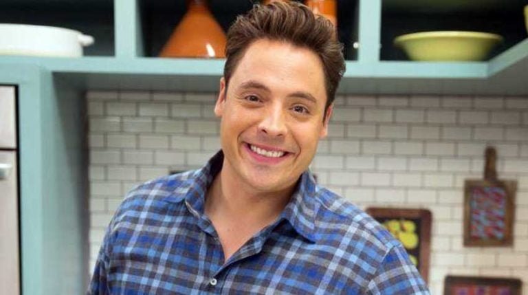 Jeff Mauro Net Worth. Meet His Wife Sarah Mauro and Kids. - Famous Chefs